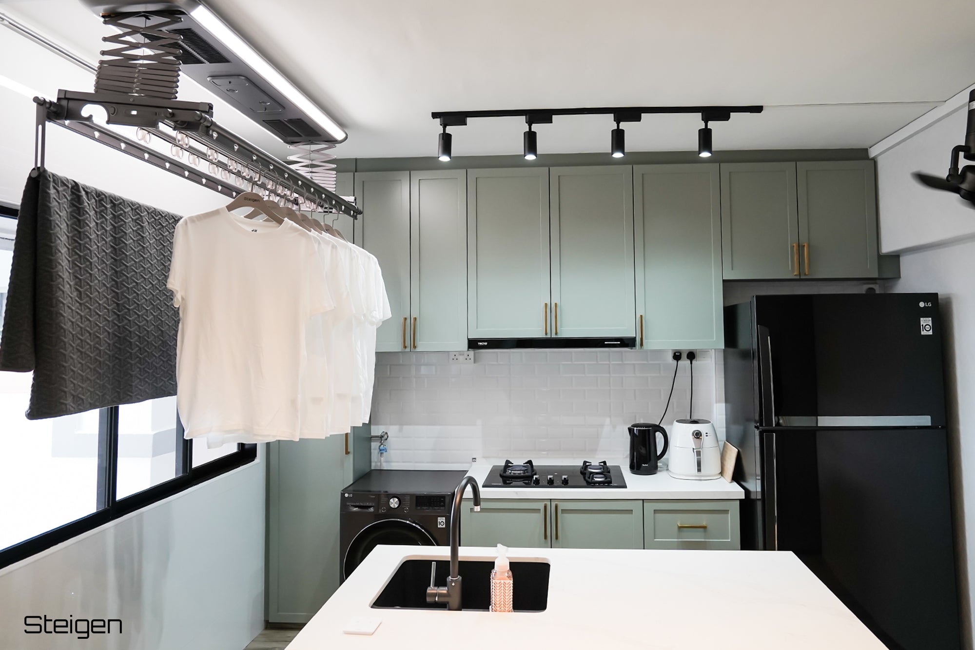 3 Tips To Choose The Right Laundry Rack For Your Home